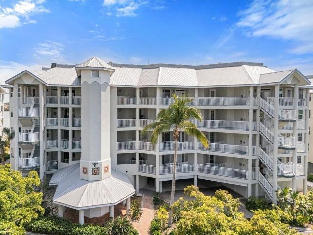 Luxury Townhouse for sale in Sarasota, Florida