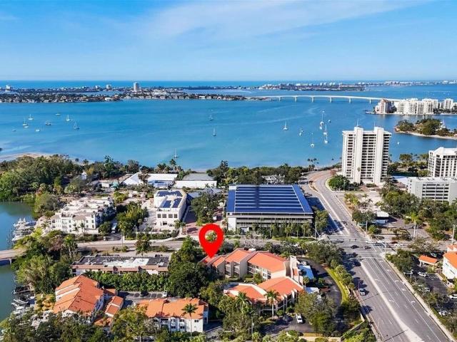 Luxury Townhouse for sale in Sarasota, Florida