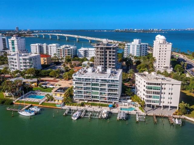 Luxury Townhouse for sale in Sarasota, Florida