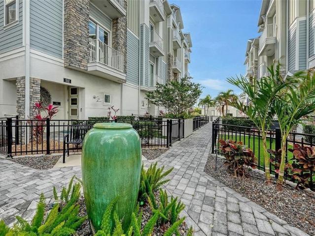 Luxury Townhouse for sale in Sarasota, Florida