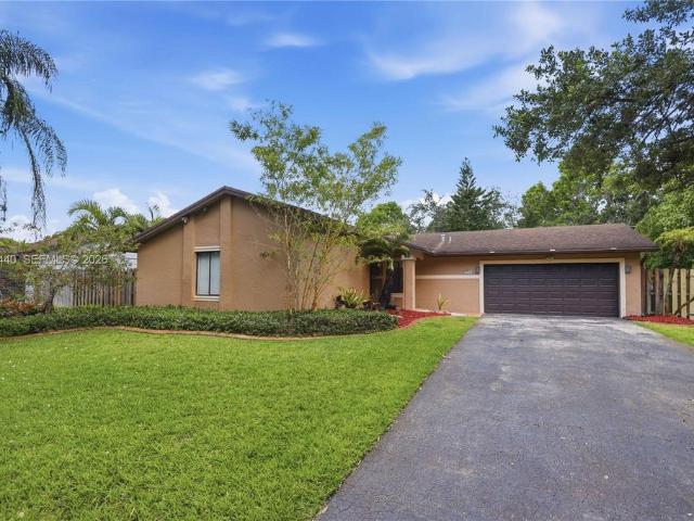 Luxury Villa for rent in Cooper City, Florida