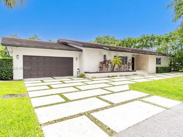 Luxury Villa for rent in Coral Gables, Florida
