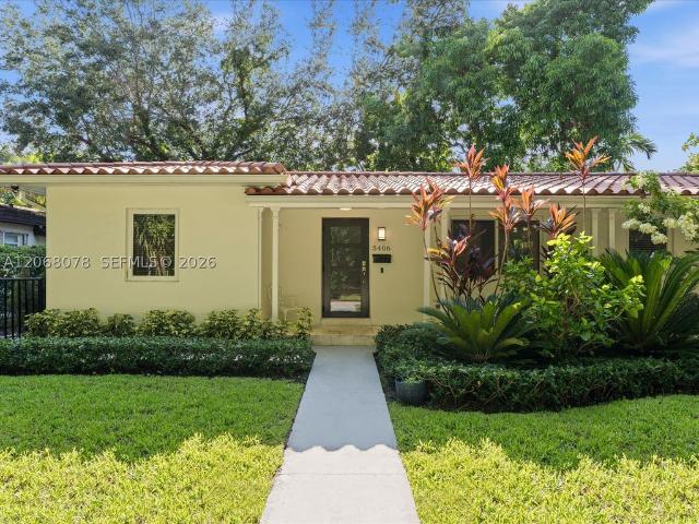 Luxury Villa for rent in Coral Gables, Florida