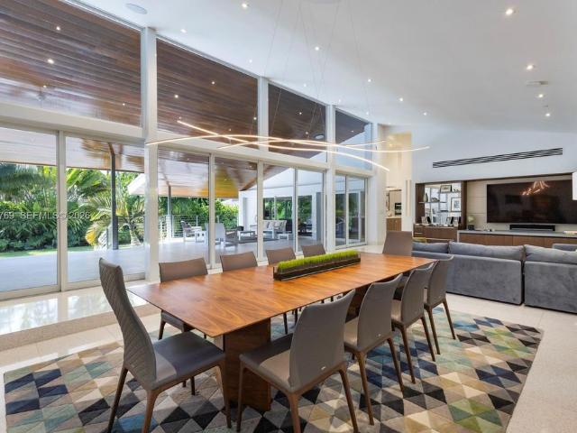 Luxury Villa for rent in Coral Gables, Florida