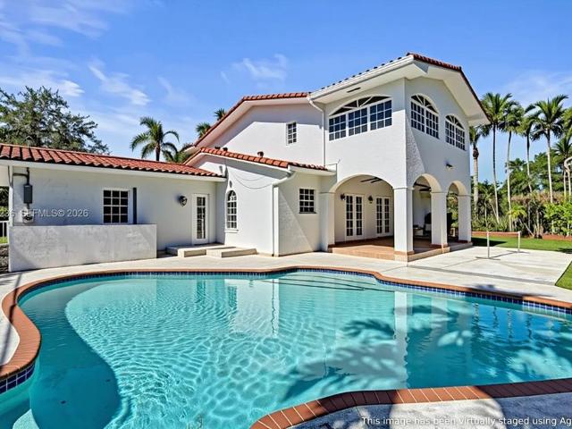 Luxury Villa for rent in Coral Gables, Florida