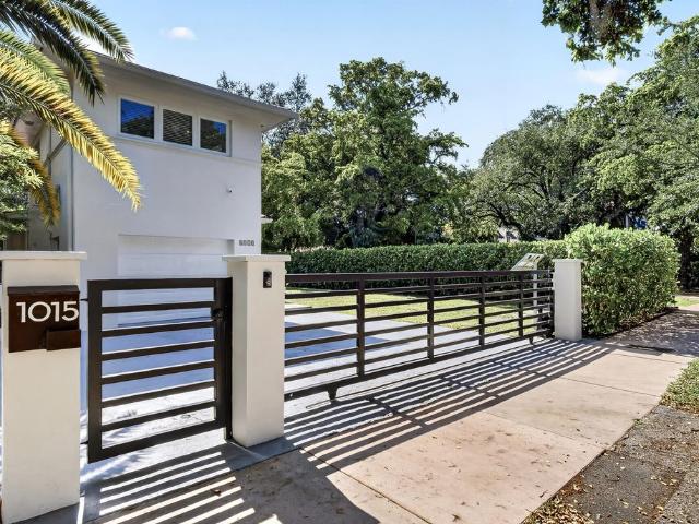 Luxury Villa for rent in Coral Gables, United States