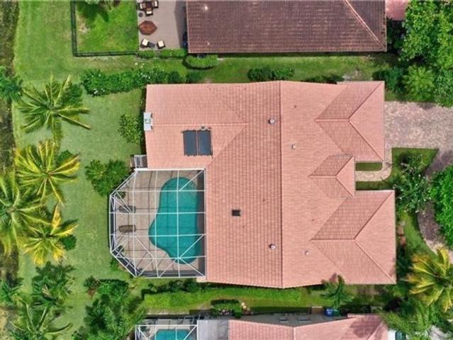 Luxury Villa for rent in Coral Springs, Florida