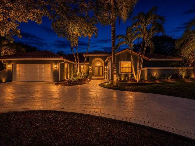 Luxury Villa for rent in Coral Springs, Florida
