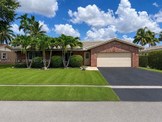 Luxury Villa for rent in Coral Springs, Florida