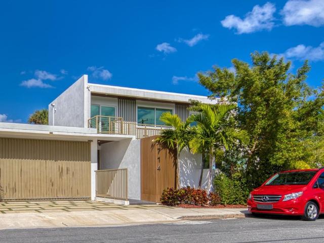 Luxury Villa for rent in Aventura, United States