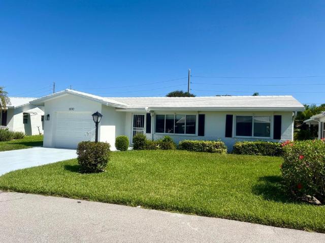 Luxury Villa for rent in Boynton Beach, Florida