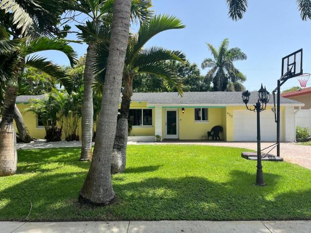 Luxury Villa for rent in Boynton Beach, Florida