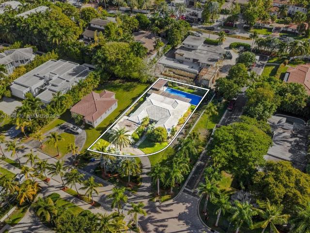 Luxury Villa for rent in Golden Beach, United States