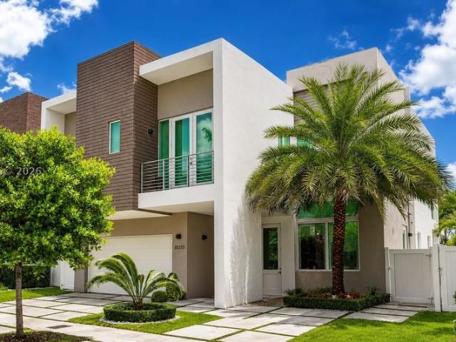 Luxury Villa for rent in Doral, United States