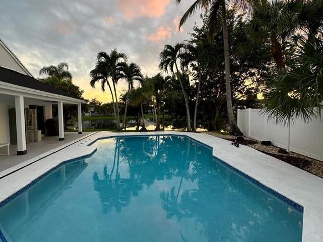 Luxury Villa for rent in Davie, Florida