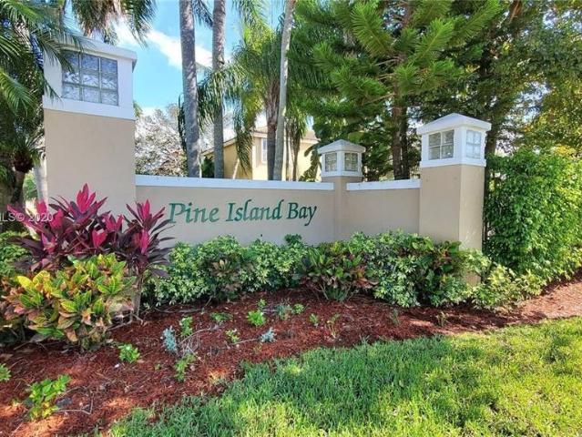 Luxury Villa for rent in Davie, United States