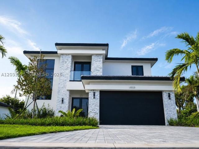 Luxury Villa for rent in Davie, United States