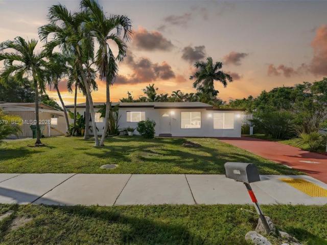 Luxury Villa for rent in Dania Beach, Florida