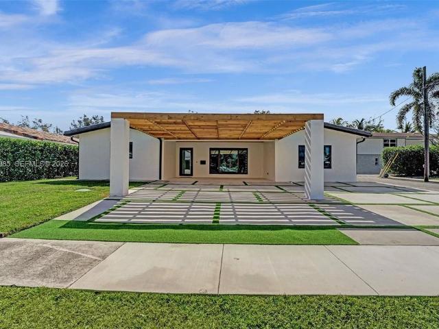Luxury Villa for rent in Dania Beach, Florida