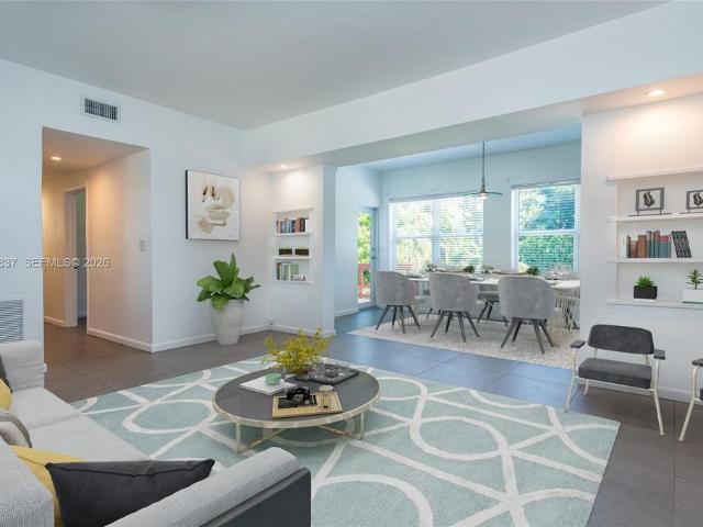Luxury Villa for rent in El Portal, Florida
