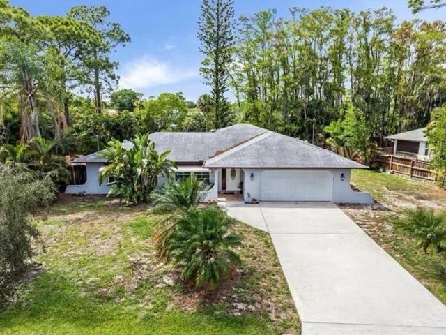 Luxury Villa for rent in Fort Myers, Florida