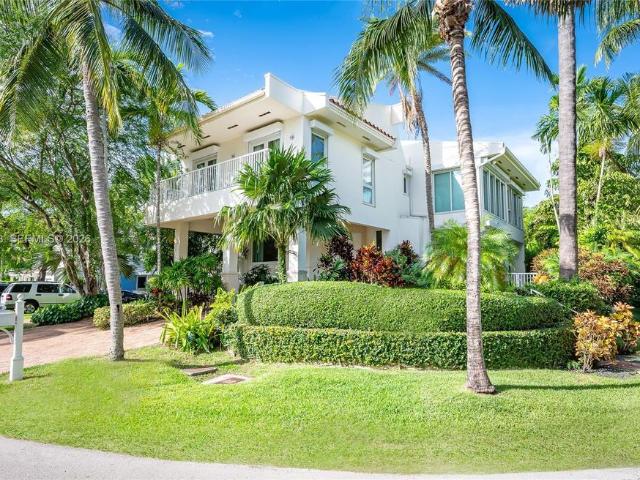 6 bedroom luxury Villa for rent in Key Biscayne, Florida