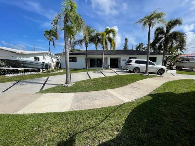 Luxury Villa for rent in Hollywood, Florida