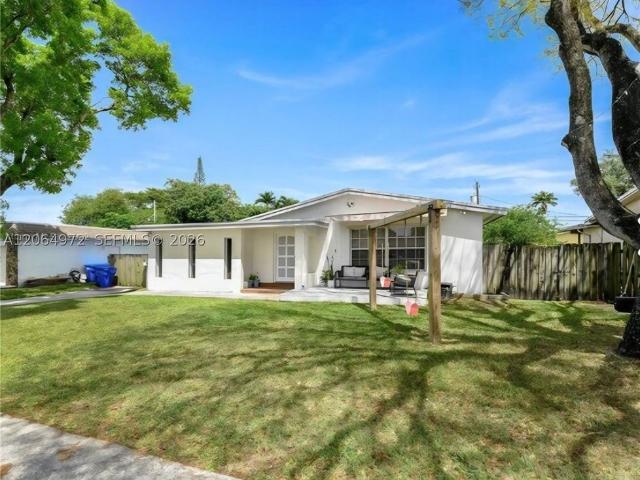 Luxury Villa for rent in Hollywood, Florida