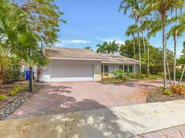 Luxury Villa for rent in Hollywood, Florida