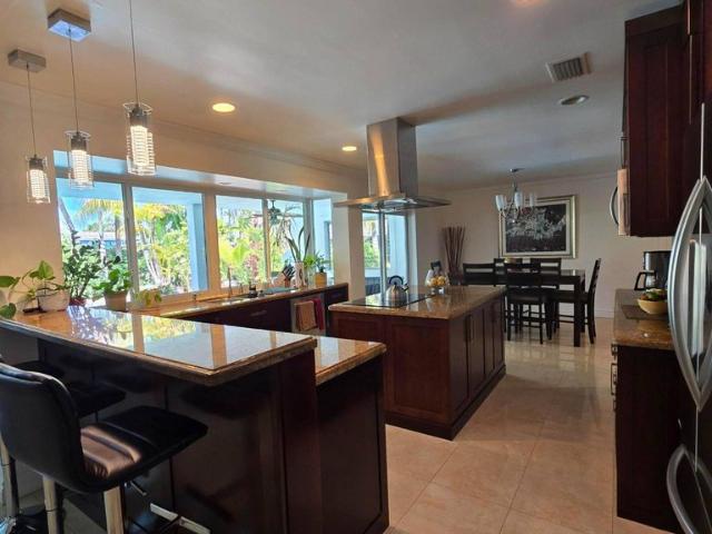 Luxury Villa for rent in Hollywood, Florida