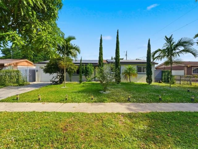 Luxury Villa for rent in Hollywood, Florida
