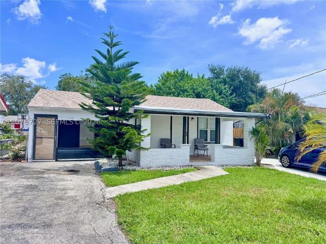 Luxury Villa for rent in Hollywood, Florida