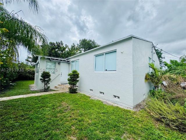 Luxury Villa for rent in Hollywood, Florida