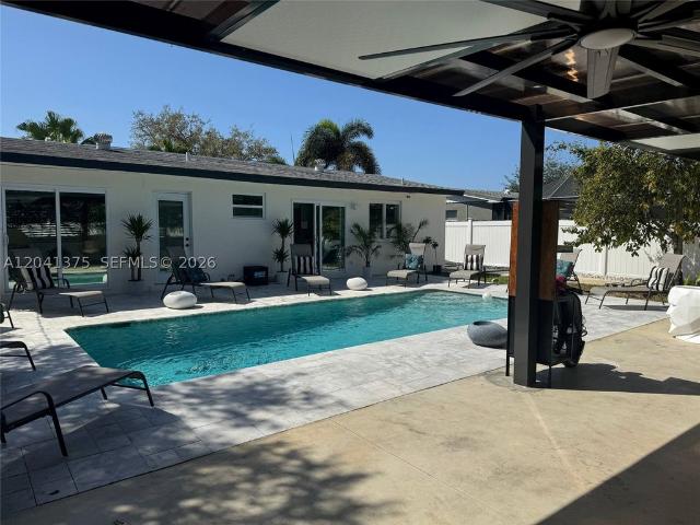 Luxury Villa for rent in Hollywood, Florida