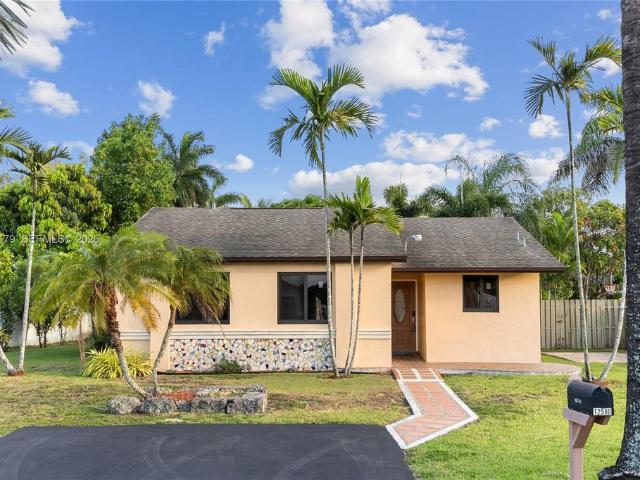 Luxury Villa for rent in Homestead, Florida