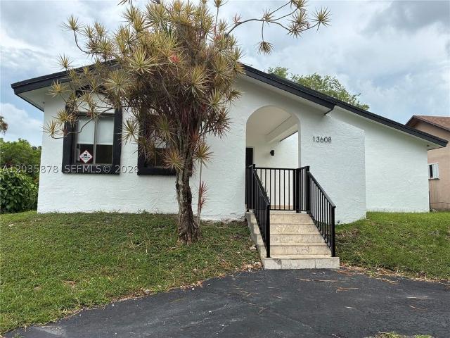 Luxury Villa for rent in Homestead, Florida