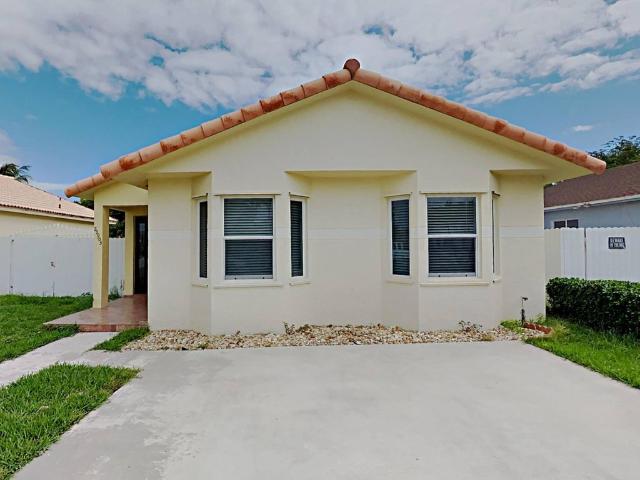 Luxury Villa for rent in Homestead, United States