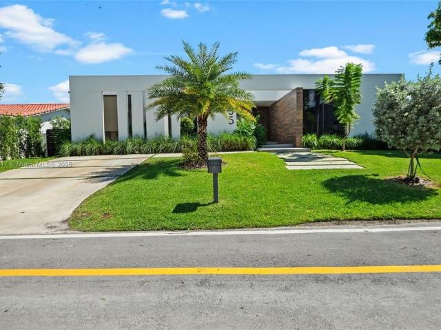 Luxury Villa for rent in Hallandale, Florida