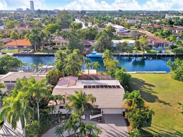 Luxury Villa for rent in Hallandale, Florida