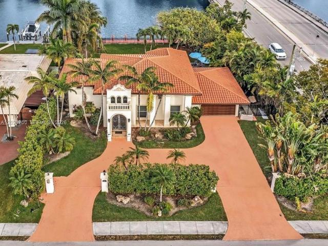 Luxury Villa for rent in Hallandale, Florida