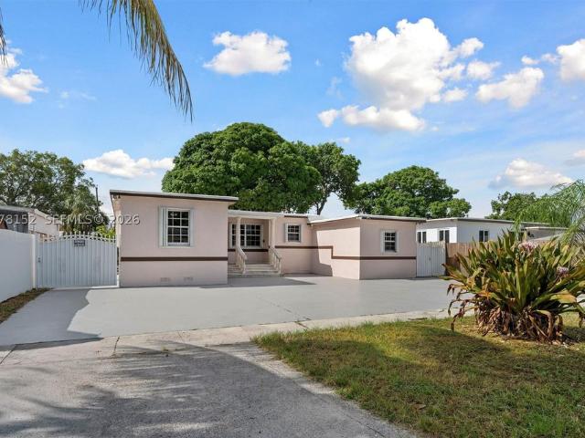 Luxury Villa for rent in Hialeah, United States