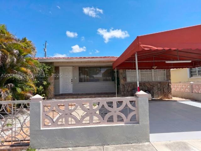 Luxury Villa for rent in Hialeah, Florida