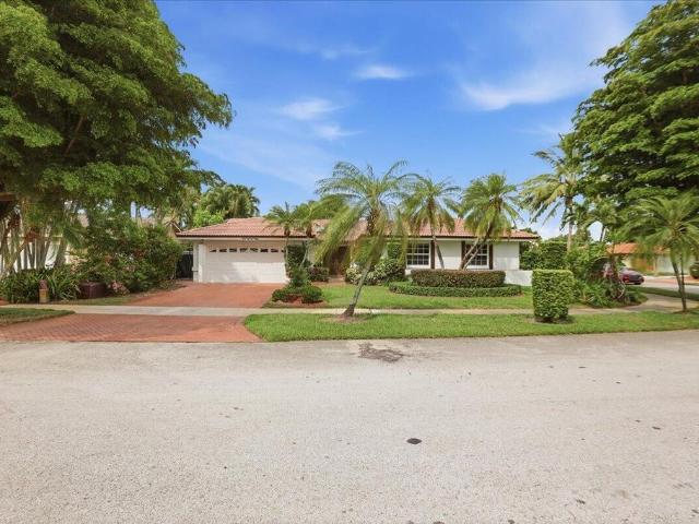 3 bedroom luxury Villa for rent in Hialeah, Florida