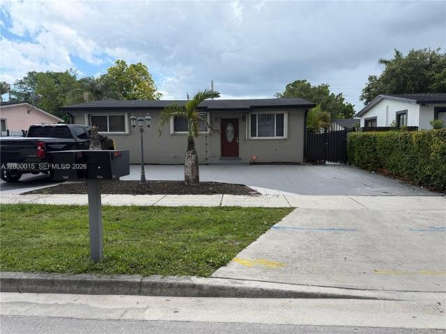 Luxury Villa for rent in Hialeah, Florida