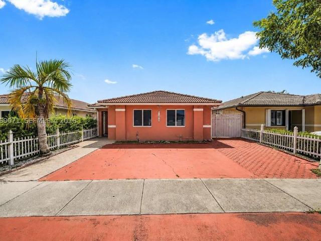Luxury Villa for rent in Hialeah, Florida