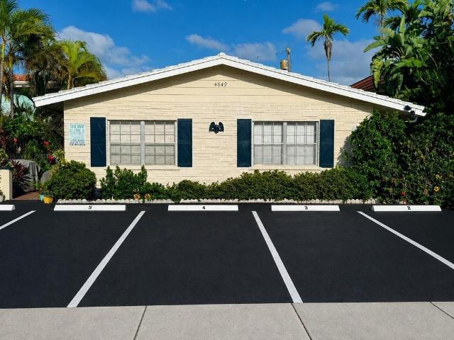 Luxury Villa for rent in Lauderdale by the sea, United States