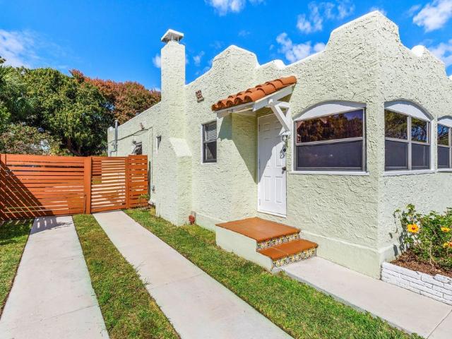 Luxury Villa for rent in Lake Worth, Florida