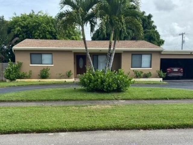 Luxury Villa for rent in Lake Park, Florida