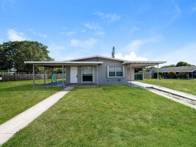 Luxury Villa for rent in Lantana, Florida