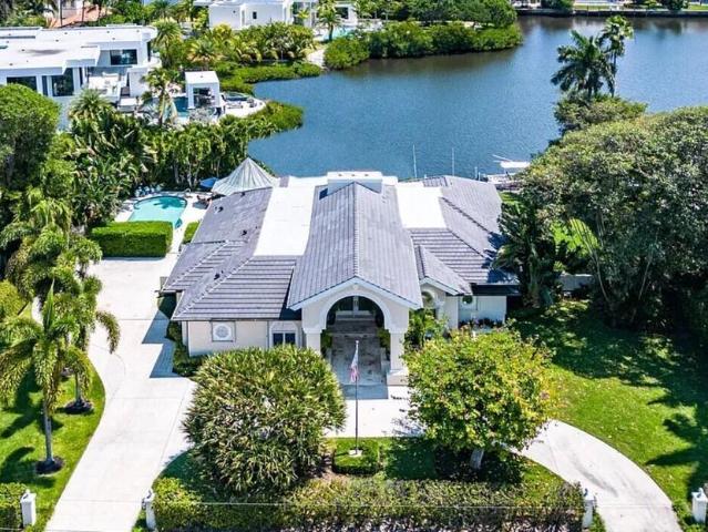 Luxury Villa for rent in Manalapan, Florida